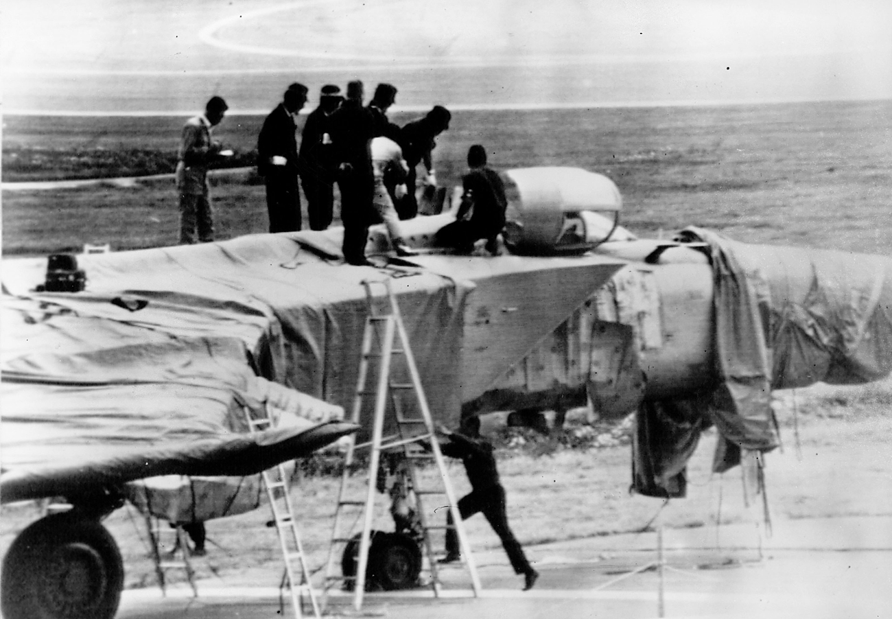 Victor Belenko and his Foxbat | Buk's Historical Ad Hockery